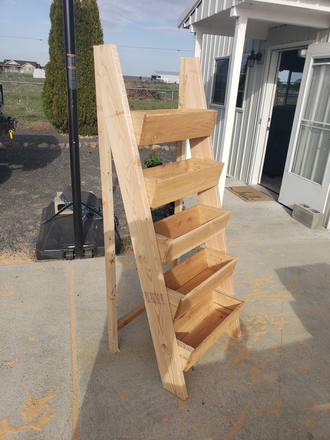 Ladder Planters – Handcrafted Cedar Planters in the Pacific Northwest